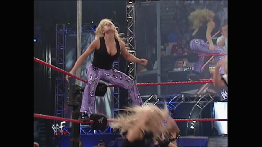 July 23rd - WWE Raw 07 23 01 Torrie vs Trish mp415282 - Stratusfying ...